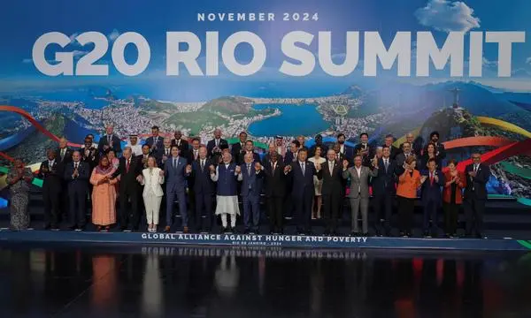 US-Präsident Biden schafft es doch noch auf ein G20-Gruppenfoto – DiePresse.com