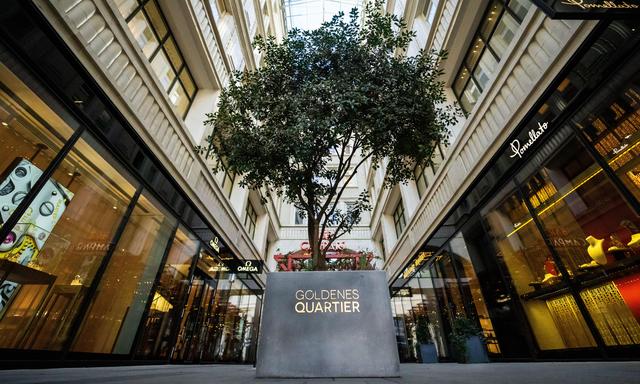 Signa: Bau-Tycoon Georg Stumpf bietet eine Milliarde Euro für Immo ...