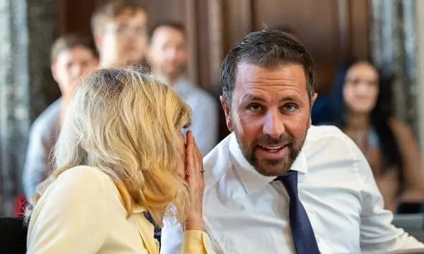 Dornauer erstmals als „wilder Abgeordneter“ im Tiroler Landtag ...