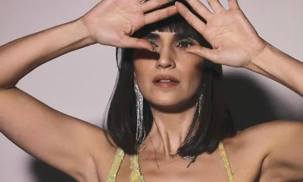 Sängerin Liraz Charhi: „Liebe für Israel, auch aus dem Iran ...