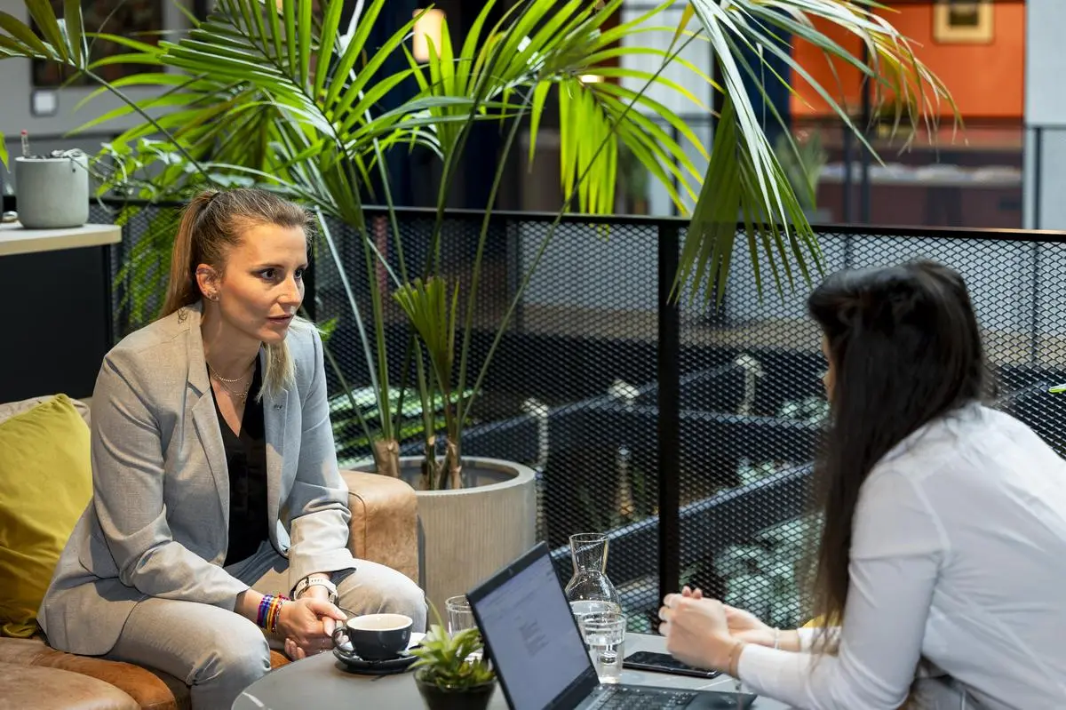 Neuroth-COO Tscheliessnigg hört auf ihr Team – DiePresse.com