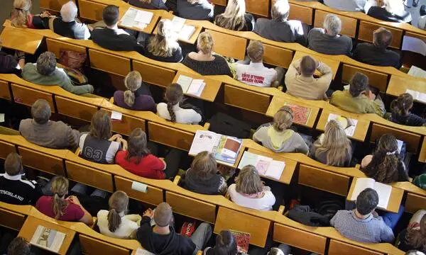 „Moderat und sozial abgefedert“: Tiroler ÖVP-Bildungslandesrätin offen ...