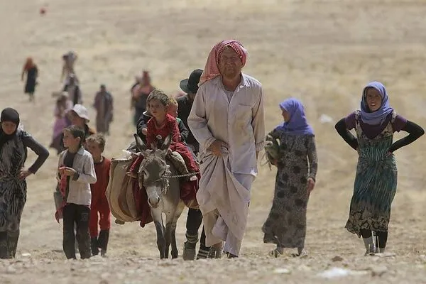 40.000 Yeziden aus dem Sinjar-Gebirge im Irak gerettet – DiePresse.com