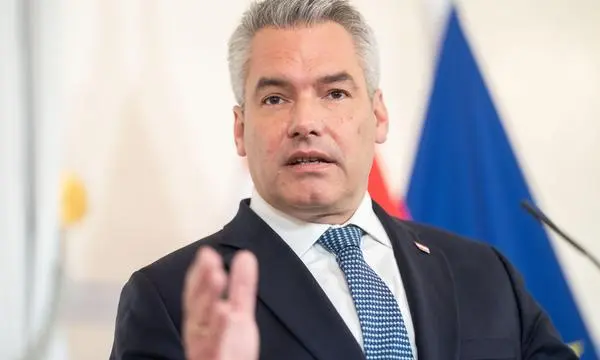 Von Vollzeitbonus bis Großelternkarenz: Was Nehammer heute vorschlagen ...