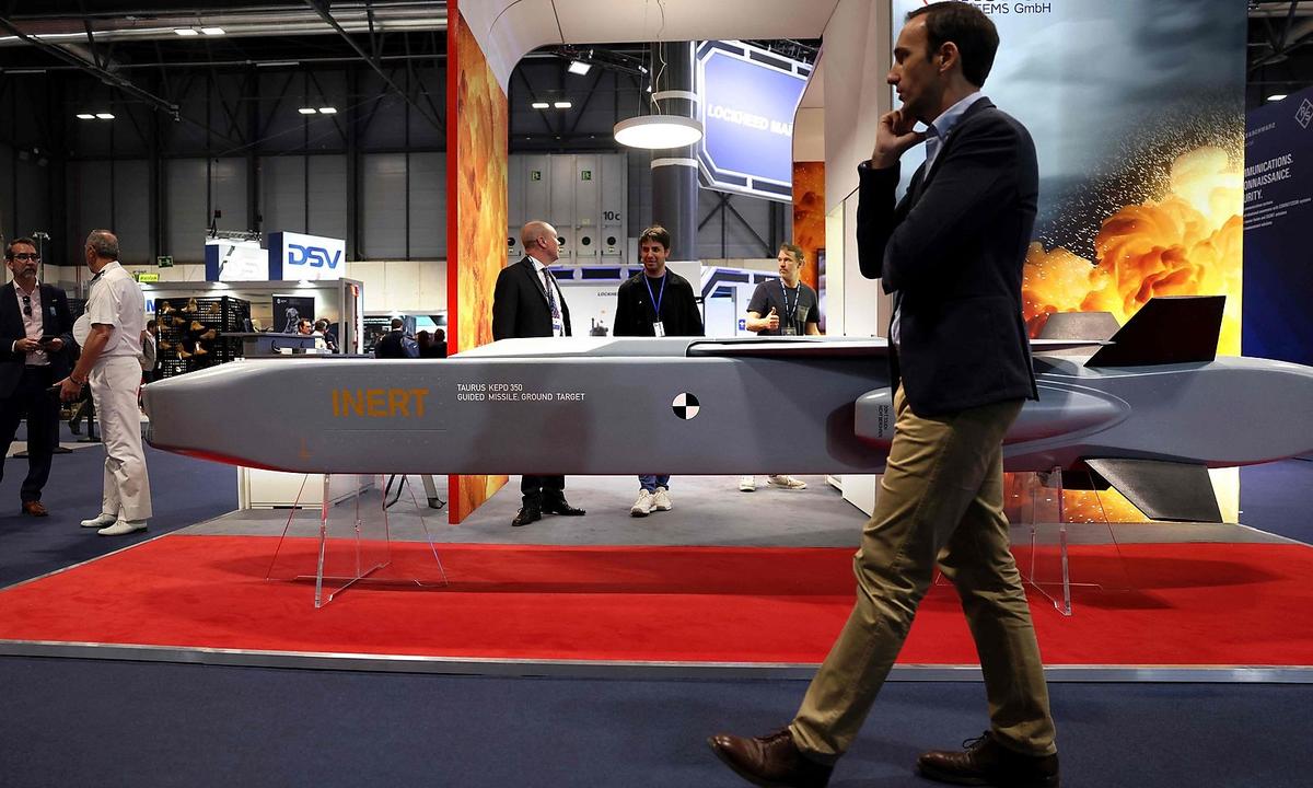 Marschflugkörper Taurus: Bekommt die Ukraine die Hightech-Waffe ...