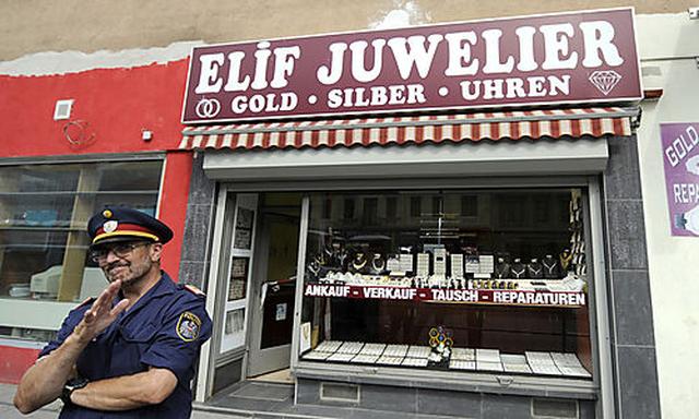 Überfall auf Juwelier in Wien: Opfer am Kopf verletzt | DiePresse.com