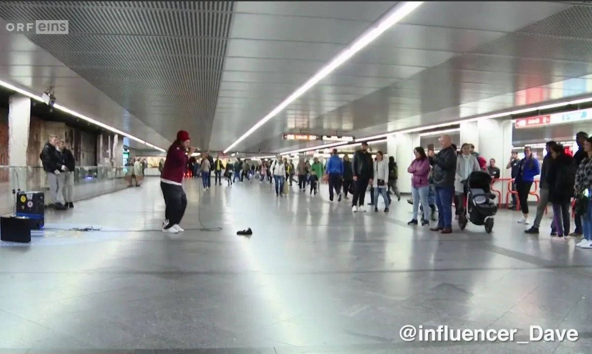 ORF testet neue Satire: "Dave" schleicht sich bei "U-Bahn-Stars" ein ...