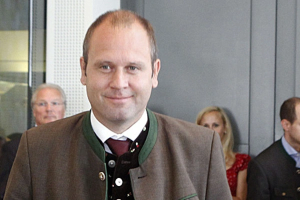 Scheuchs "Kröte"-Verfahren: Richterin erklärt sich für befangen ...