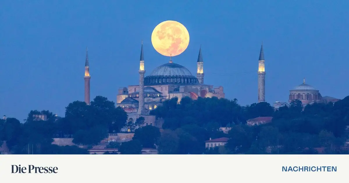 Kirche, Museum, Moschee - neue Regeln: Die bewegte Geschichte der ...