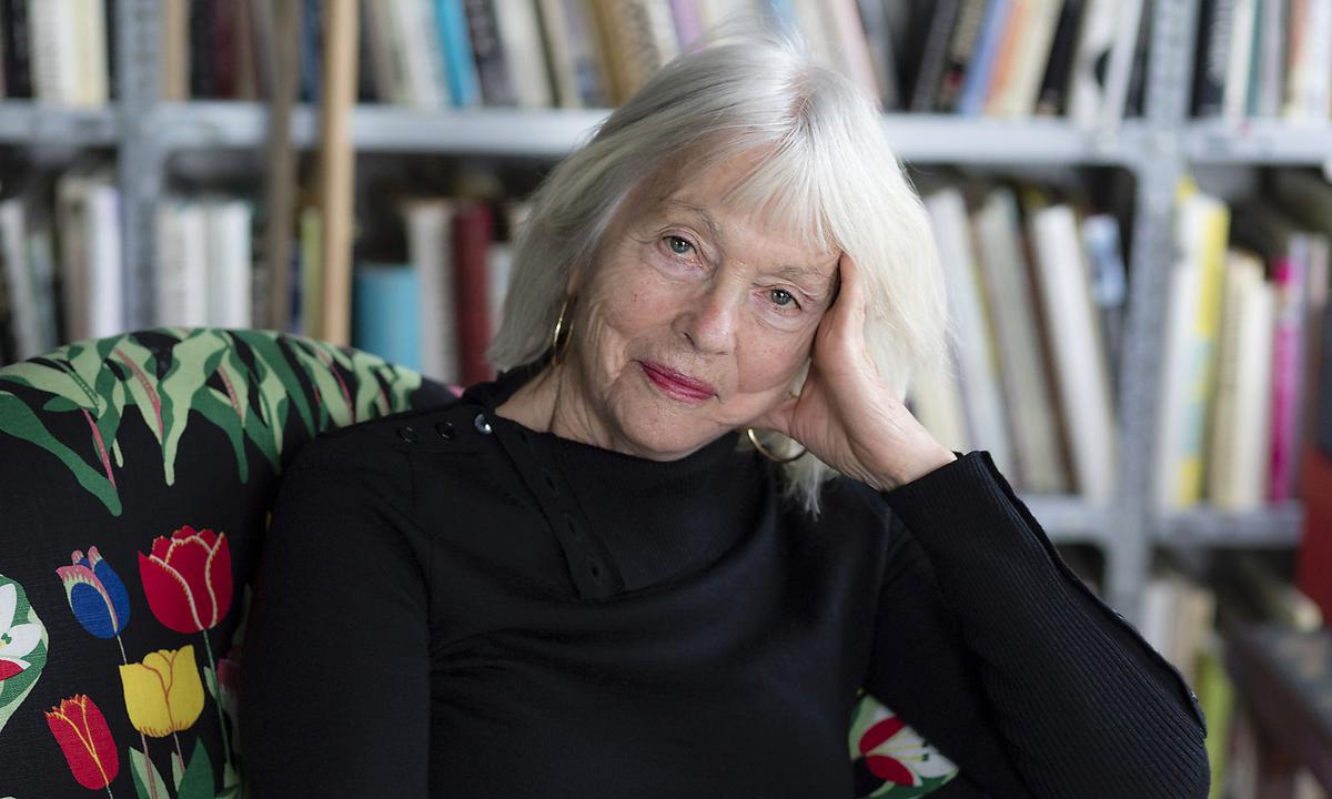 Kostümbildnerin Hutter: „Ich bin sehr glücklich – und gern alt ...