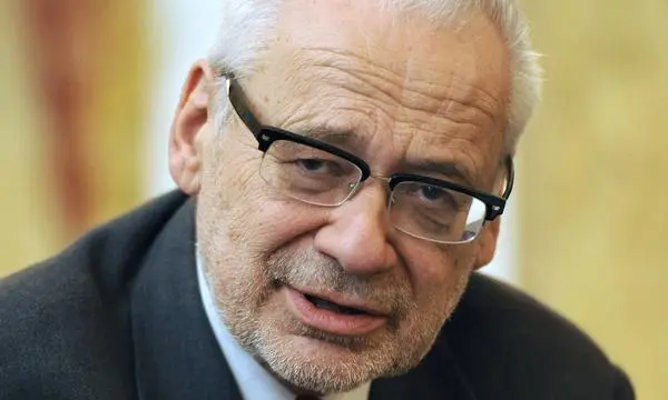 Busek: "Gezinkte Karten" bei Linzer Medizin-Fakultät – DiePresse.com