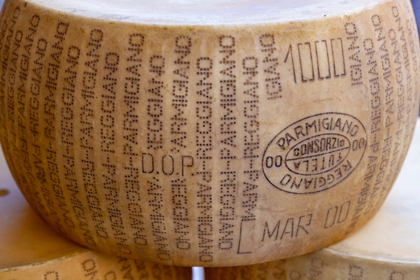 Ältester Parmesan der Welt nach 27 Jahren angeschnitten – DiePresse.com