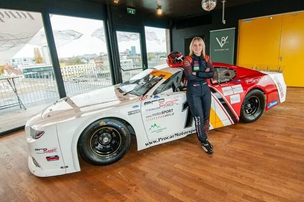 Alina Loibnegger, Pionierin mit 400 PS – DiePresse.com