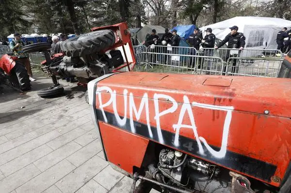 Großdemo in Belgrad: „Pumpt weiter, erhöht den Druck!“ – DiePresse.com