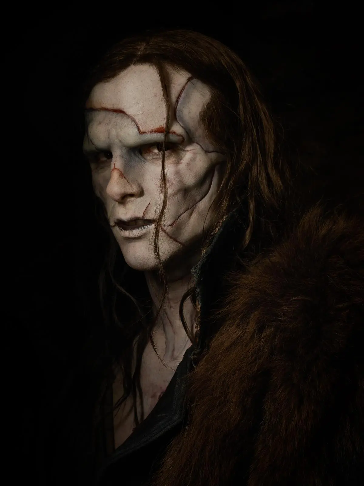 Goth ist zurück! Warum gerade überall dunkle Ästhetik auftaucht ...