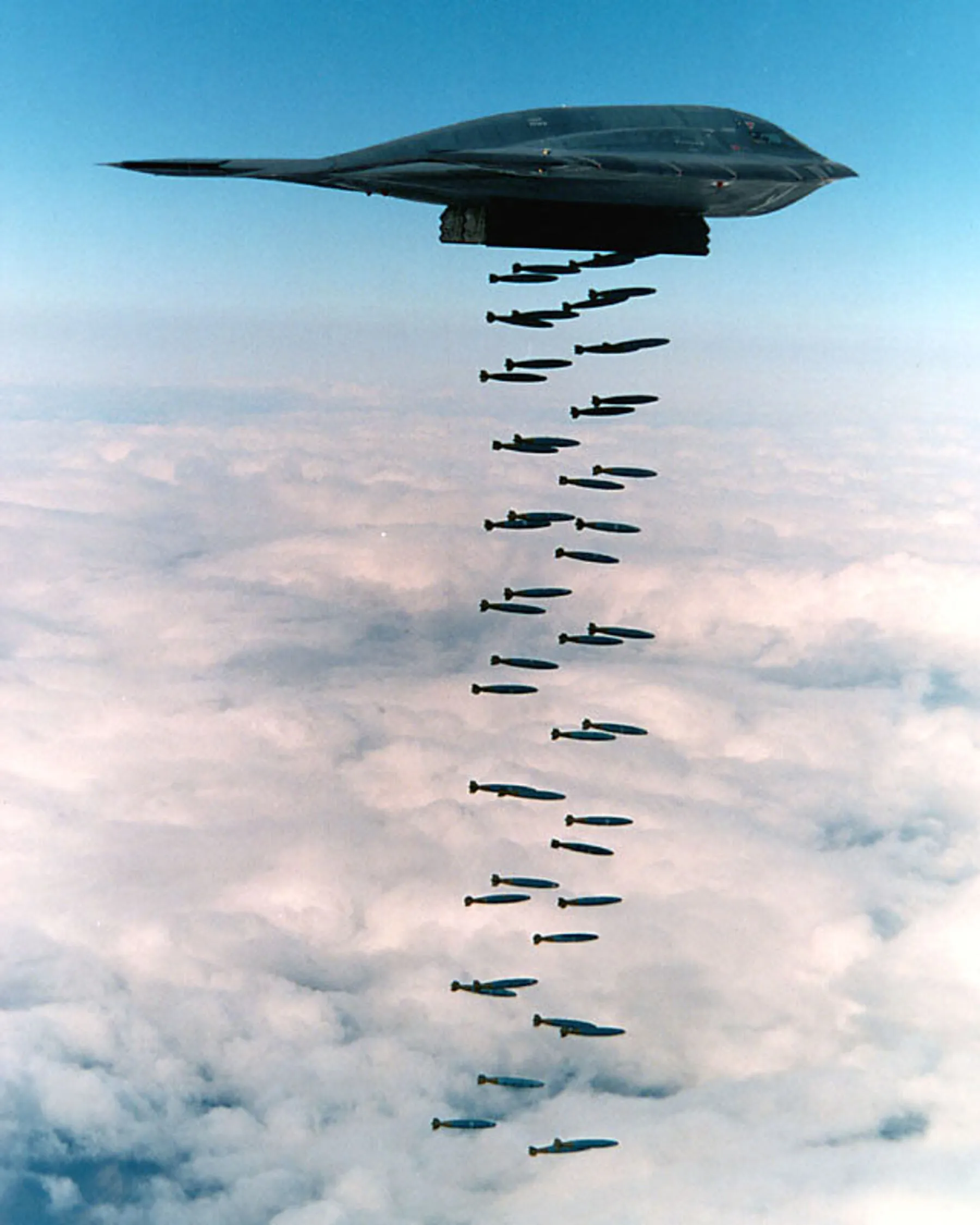 USA enthüllten neuen Super-Tarnkappen-Bomber – DiePresse.com