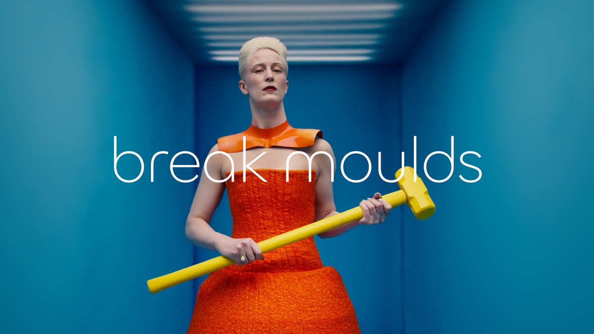 Eine neue Werbung für Jaguar, und Elon Musk will wissen: „Macht ihr ...