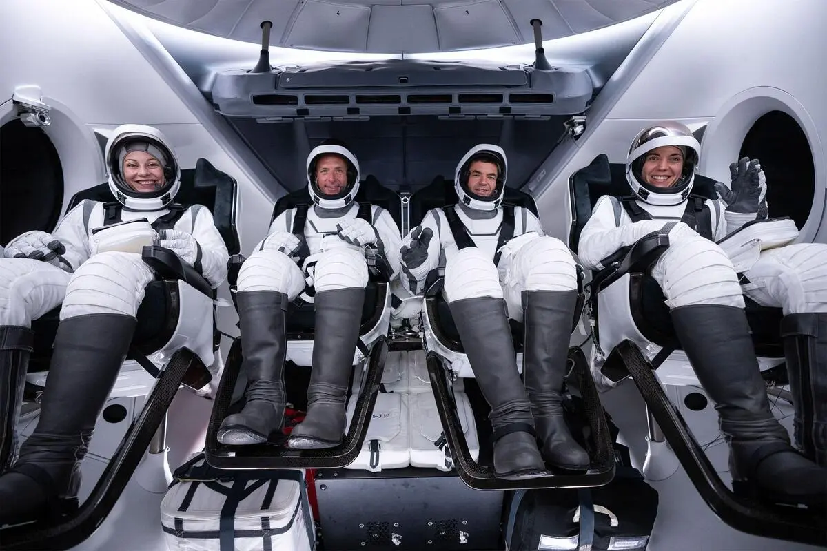 SpaceX-Mission „Polaris Dawn“ bringt Astronauten so weit ins All wie ...