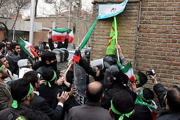 Iraner greifen italienische Botschaft an – DiePresse.com