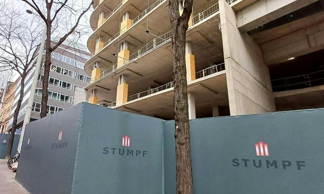 Signa-Logo verschwindet von Baustelle des Kaufhaus Lamarr – DiePresse.com