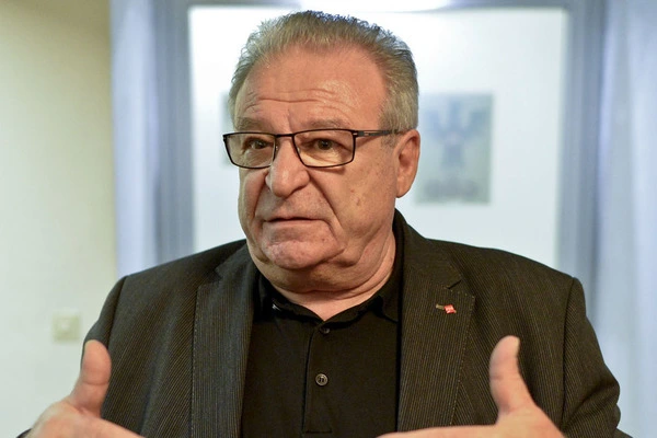 Beamtenwahl: Holzer will "kräftig in die Hände spucken" – DiePresse.com