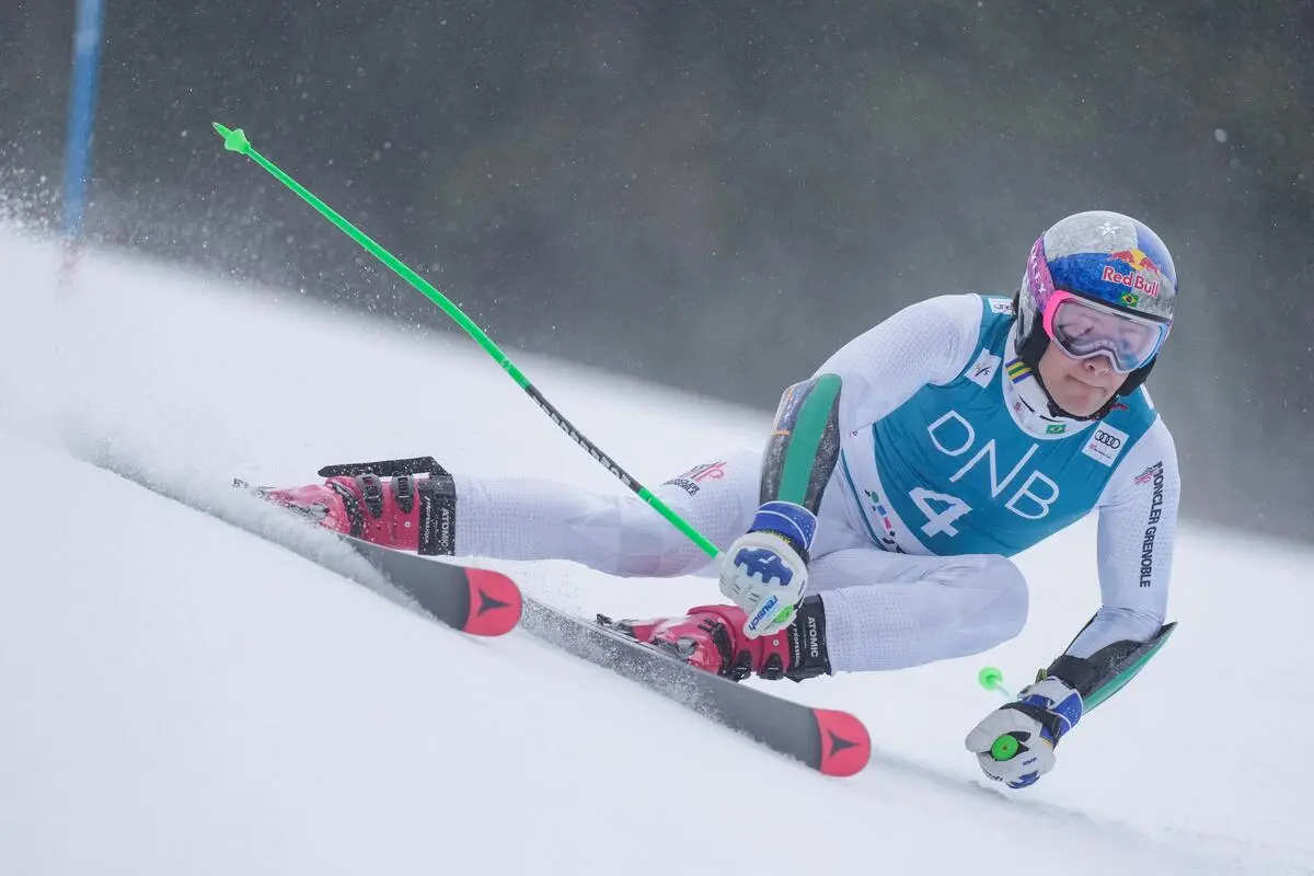 Kugel für Brasilien: Lucas Braathen gewinnt Riesentorlauf-Weltcup ...