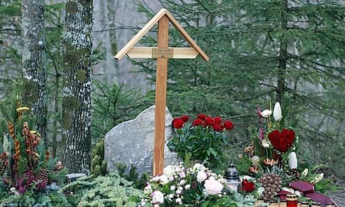 Leiche von Flick gestohlen: Haiders Grab wird überwacht | DiePresse.com