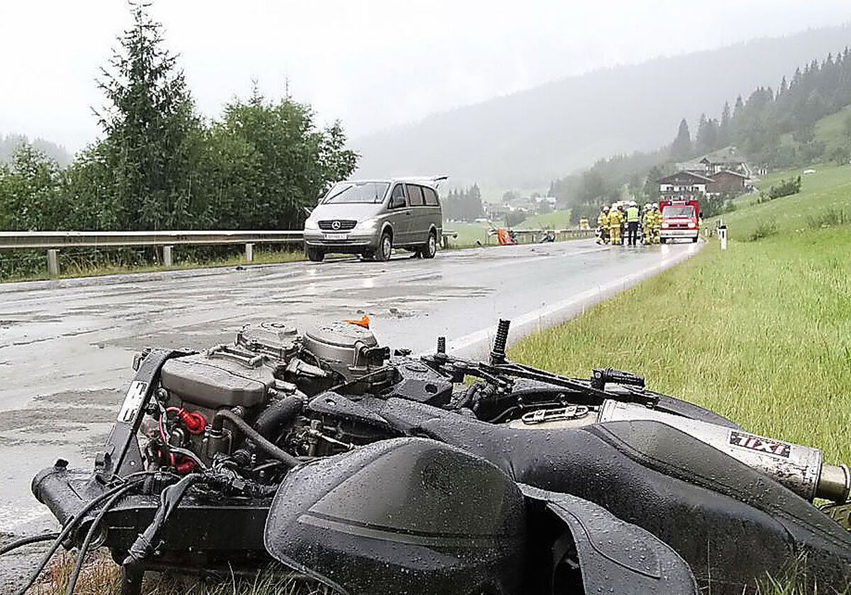 Rotkreuz-Chefarzt: So geht erste Hilfe bei Motorradunfällen – DiePresse.com