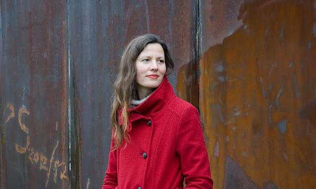 Dora Kaprálová schickt Jamie Oliver im Hubschrauber auf Kräutersuche ...