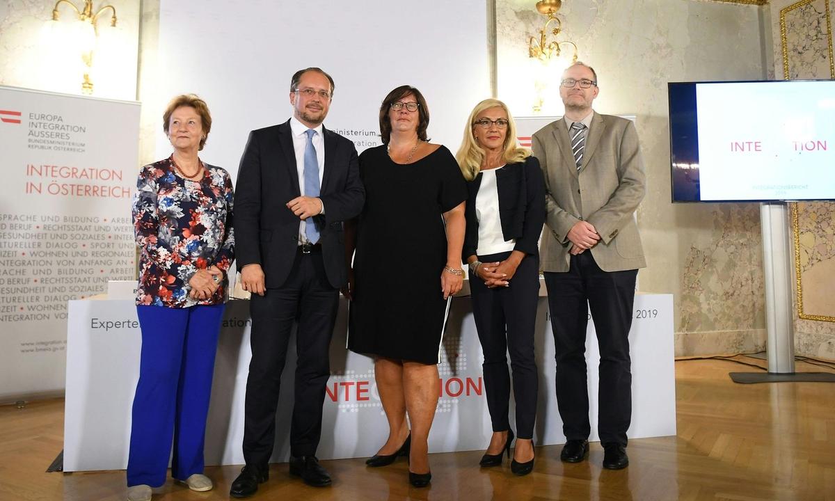 Schallenberg: "Vielen Flüchtlingen steht noch ein langer... | DiePresse.com