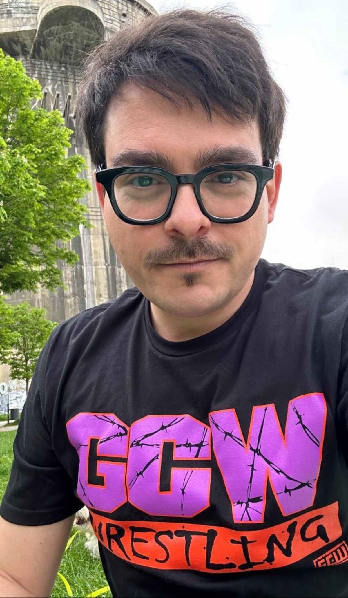 Ich habe ein Jugendmedium geleitet, damit ihr es nicht tun müsst ...