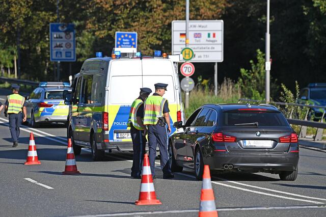 Polen verstrickt sich in Grenzstreite | DiePresse.com