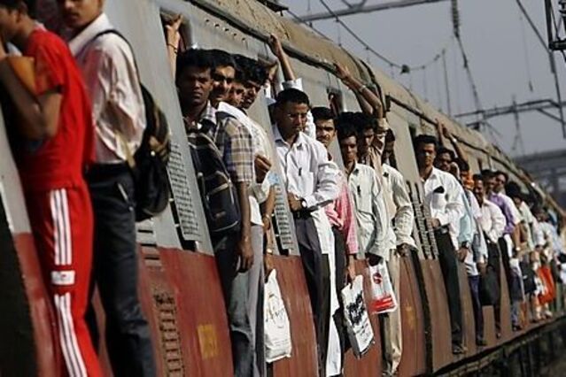 Indien: Rebellen "stoppen" Zug mit hunderten Menschen – DiePresse.com