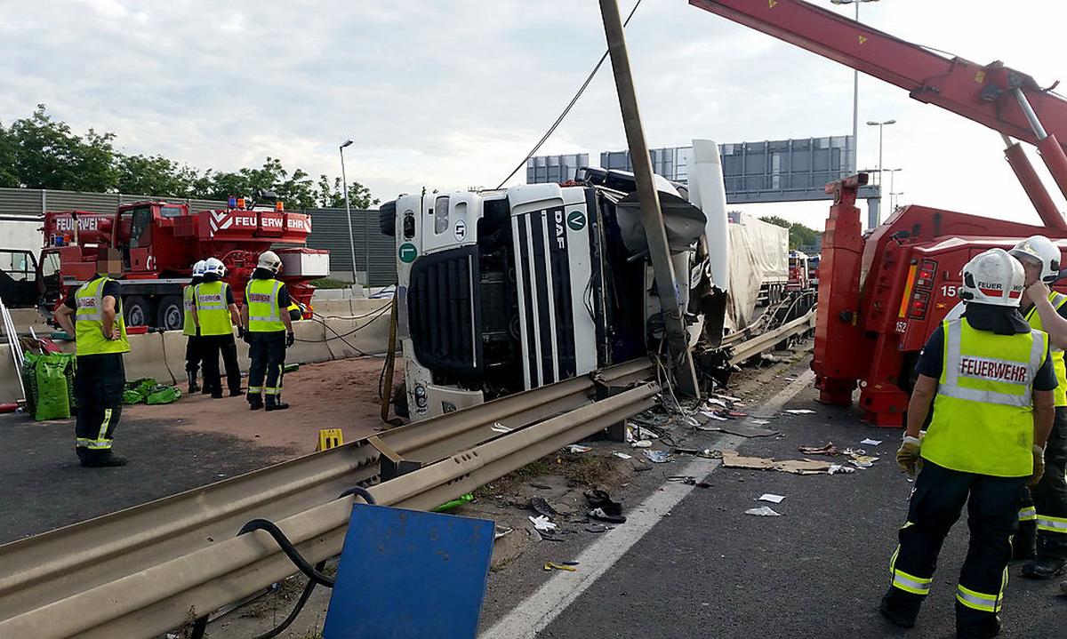 LKW-Unfall auf Tangente: 30 km Stau im Wiener Frühverkehr | DiePresse.com