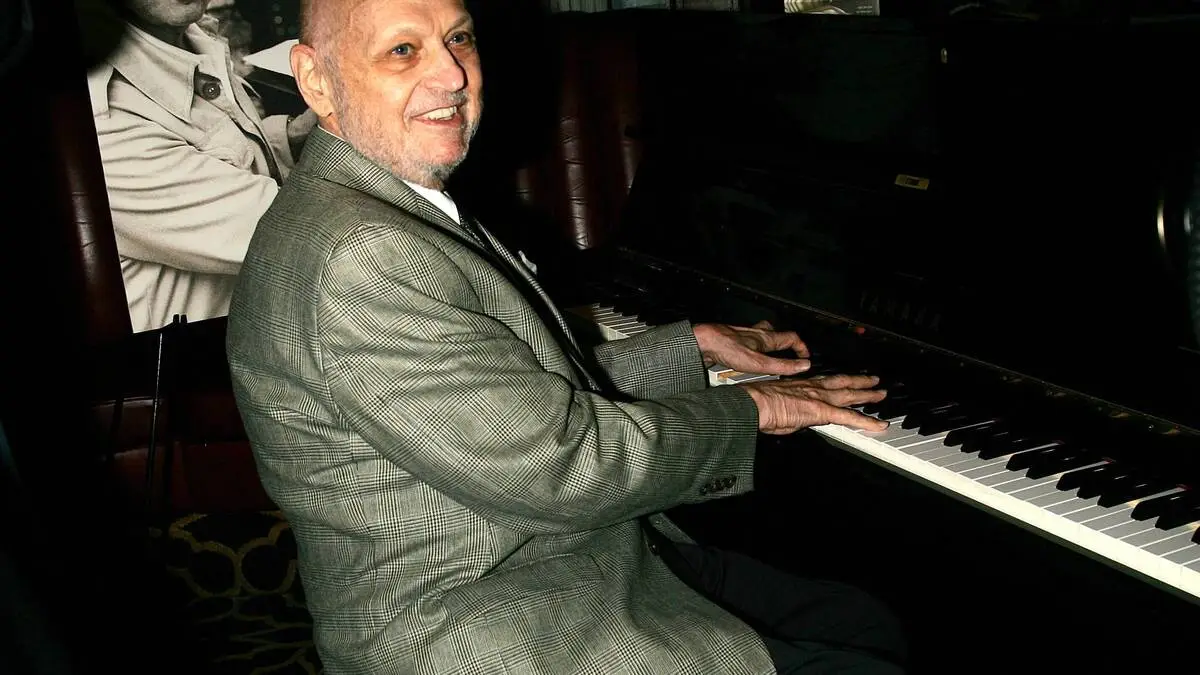 „Bonnie und Clyde“: Komponist und Liedtexter Charles Strouse ist tot ...