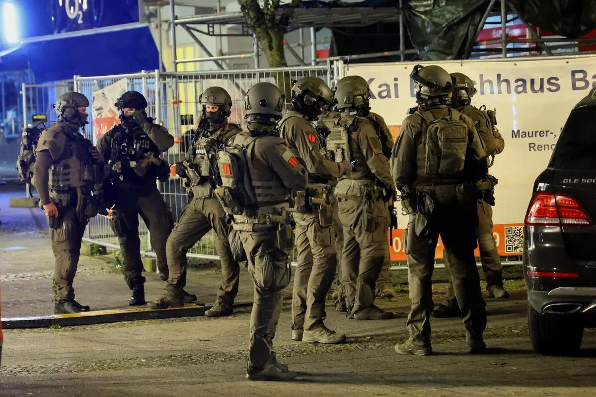 Drei Tote nach Messerangriff in Solingen: Täter entkommt, Terror nicht ...