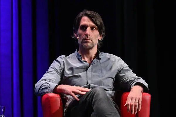 Philipp Hübl erhält den „Tractatus“-Preis für seine Betrachtungen über ...