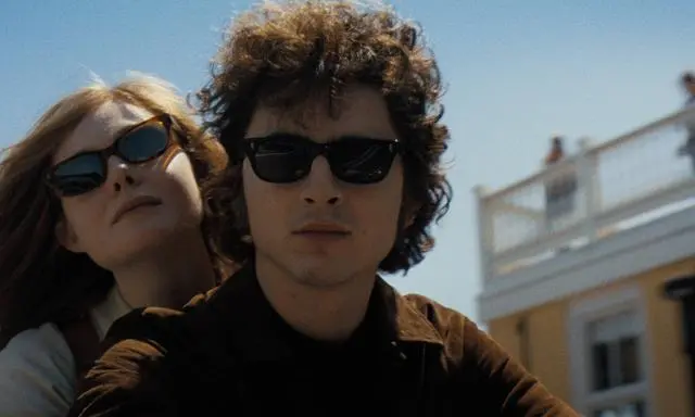 Trailer: Timothée Chalamet verwandelt sich in den jungen Bob Dylan ...